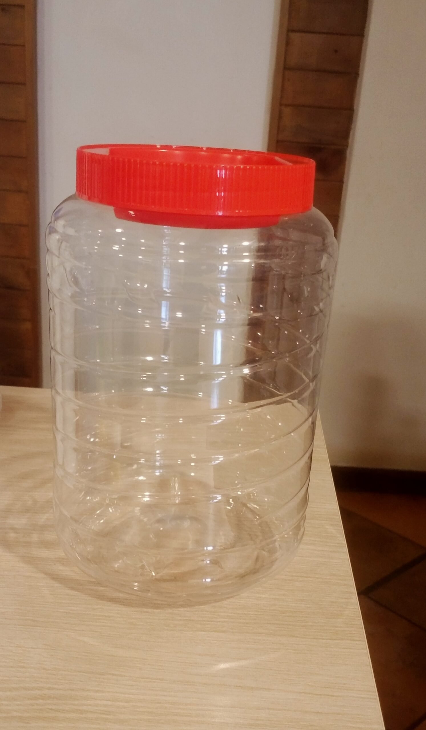 4L clear plastic packaging containers | Suitable Homes